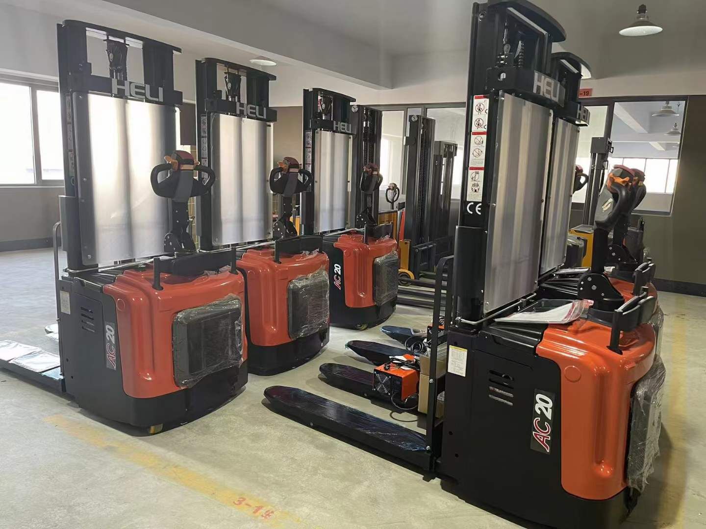 Bulk Buy China Wholesale Heli Electric Pallet Truck 2000kg Pallet Truck ...