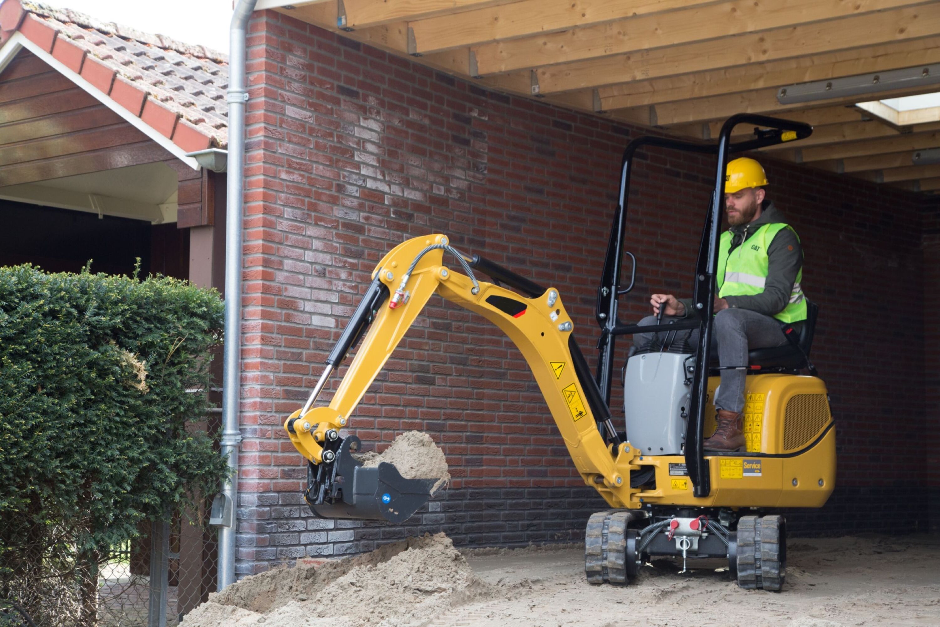 Highly Reliable Mini Excavator 300.9d 0.9ton Operating Weight 9.6 Kw ...
