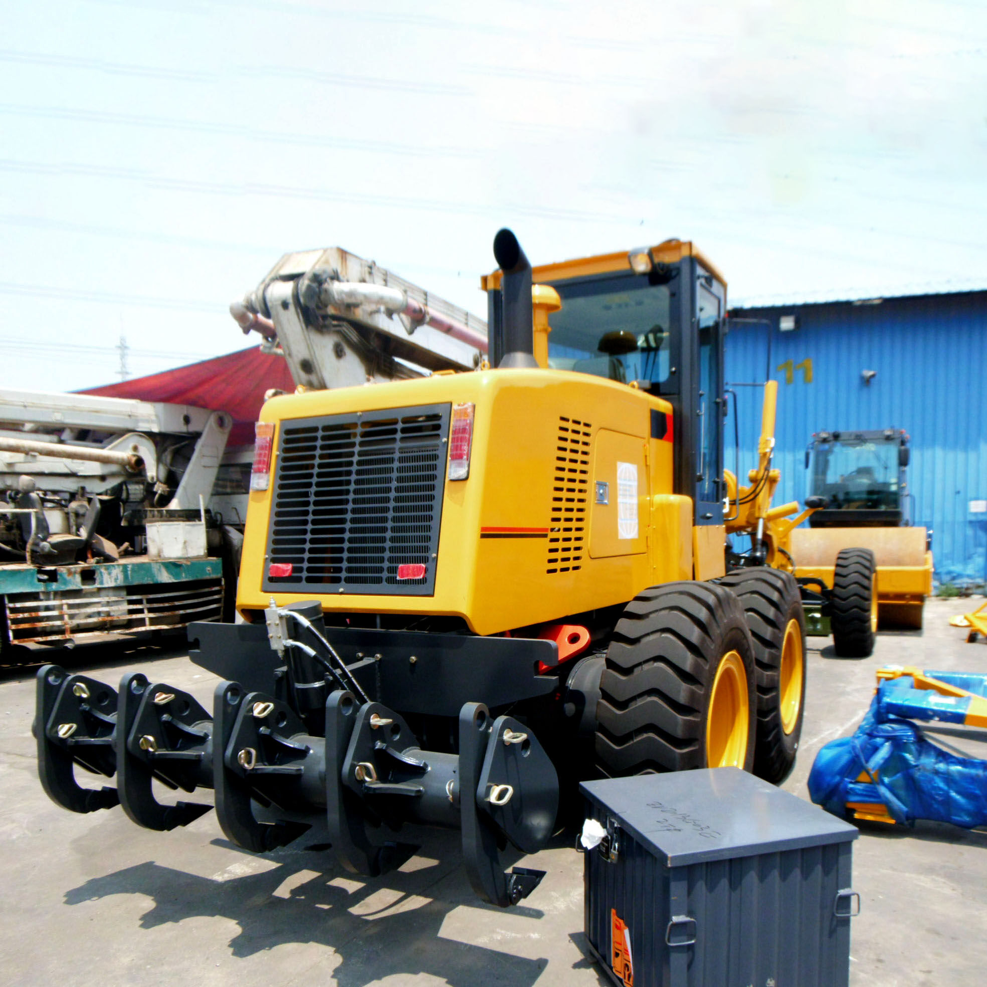 Construction Motor Grader Gr215 Chinese Brand New 215hp Mini Small Road ...