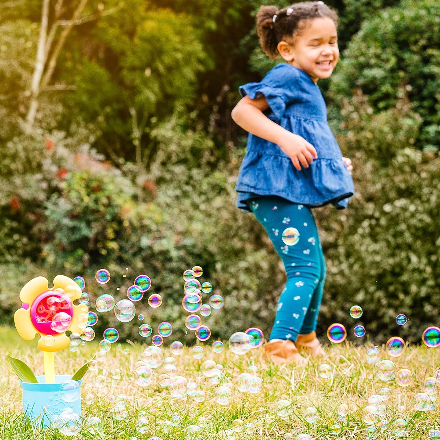 The 4 Inch Pot Includes 4 Oz Bubble Solution, 4 Wands And Spray Cans ...