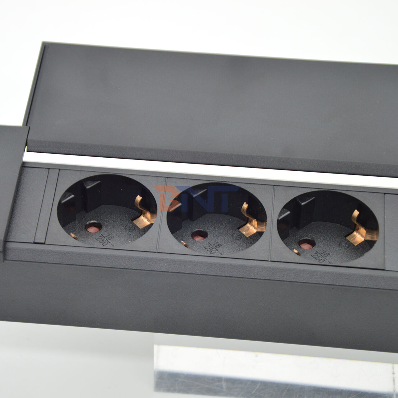 Wholesale Aluminum Alloy Cover Flip Up Power Extension Strip Multifunctional Desktop Hidden ...