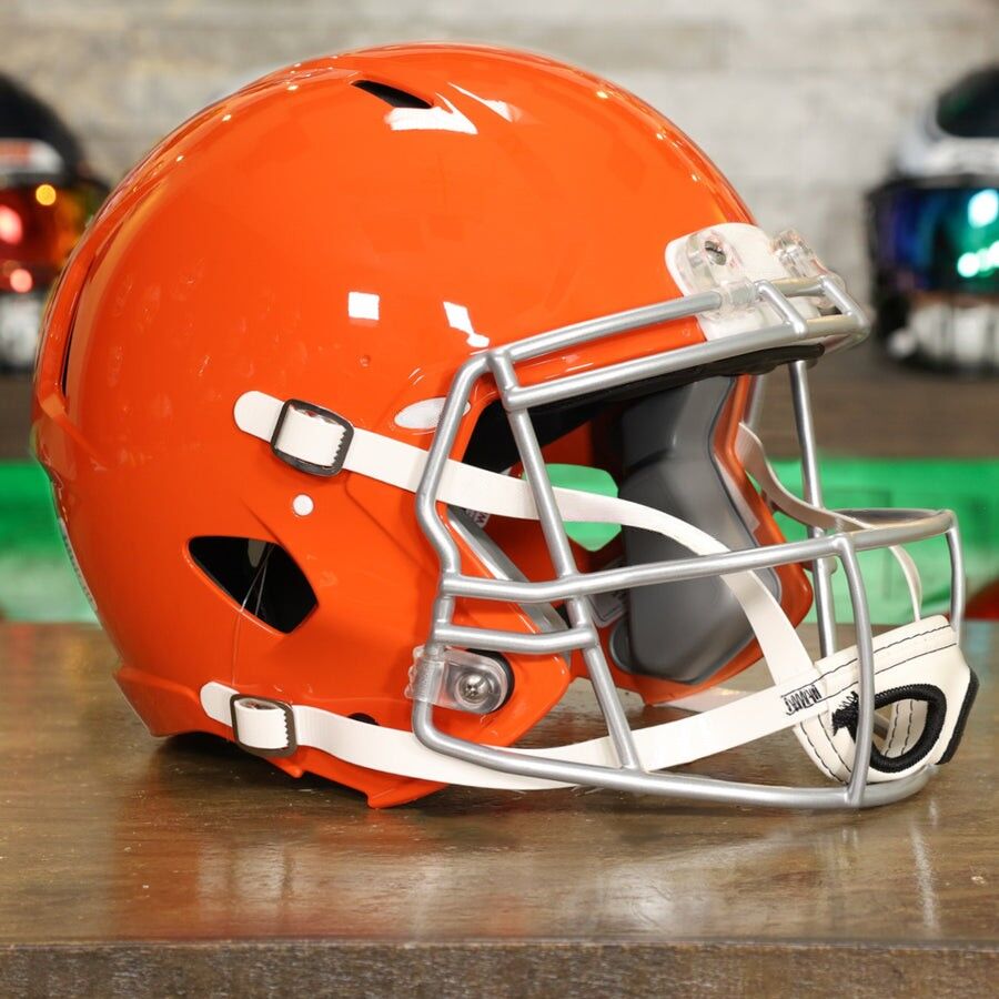 Bulk Buy China Wholesale American Football Helmet With Metal Facemask ...
