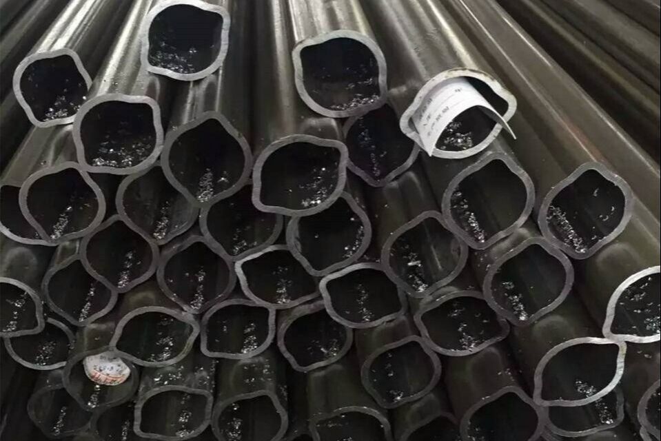 Astm St52 1020 1010 Q345b Cold Drawn Seamless Steel Tube Triangle Tube ...