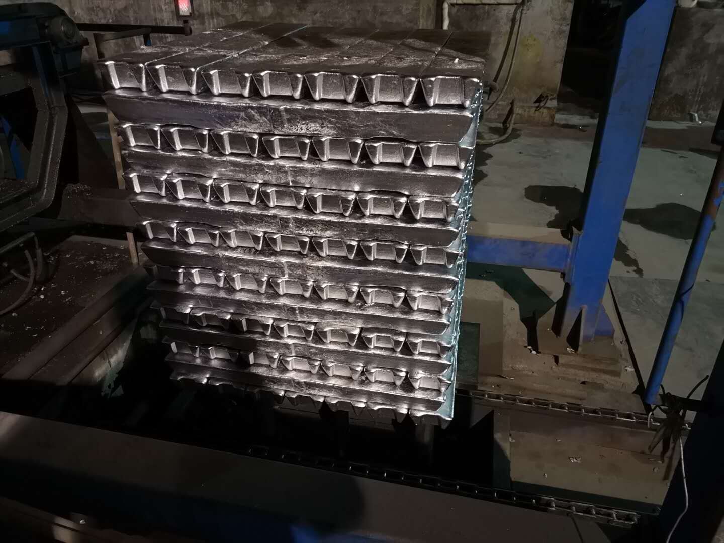 Buy China Wholesale Automotive Aluminum Alloy Ingot & Automotive ...