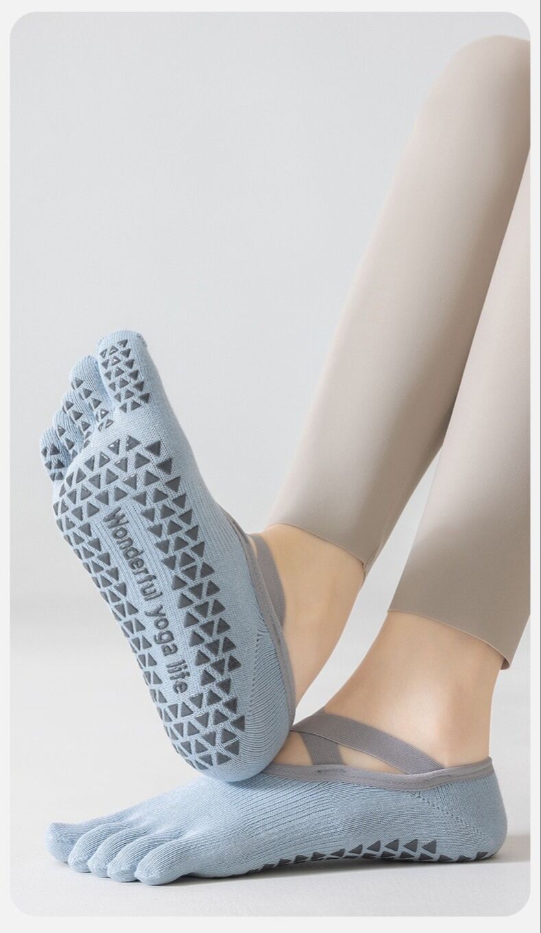 Women's Seamless Five-toe Yoga Socks With Enhanced Grip Anti-odor ...