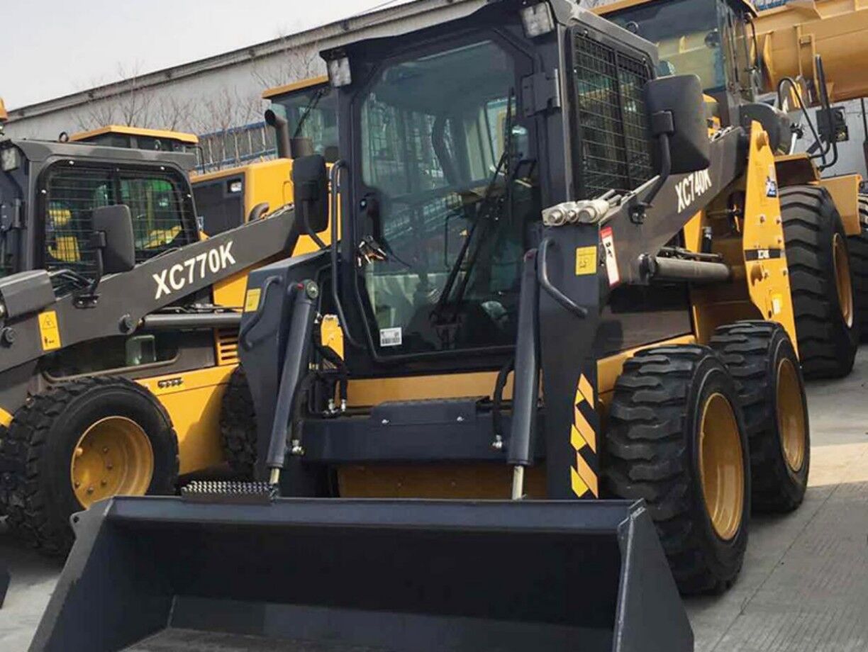 High Quality Small Skid Steer Loader Xc7-sr12 Power Earthmoving Machine ...