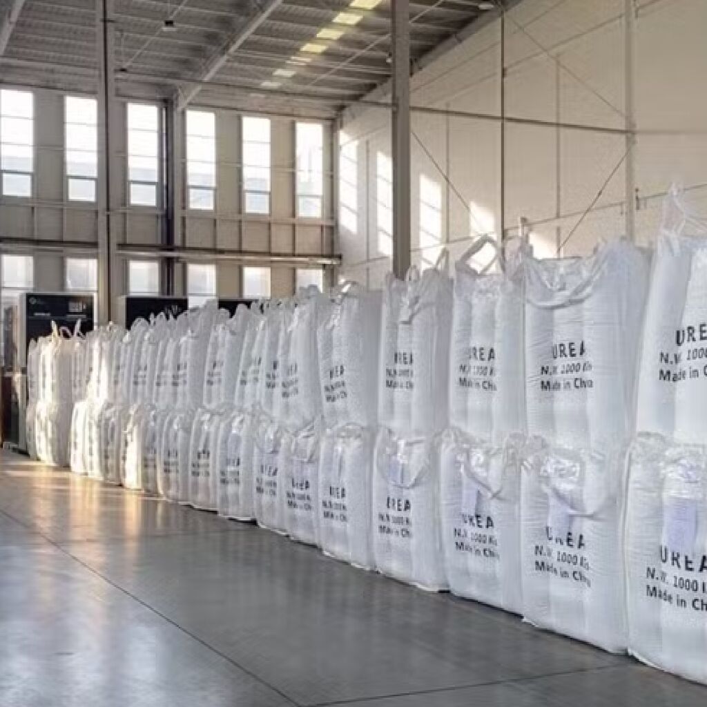 High Nitrogen Urea Fertilizer Npk 30-10-10 Quick Release Powder For ...