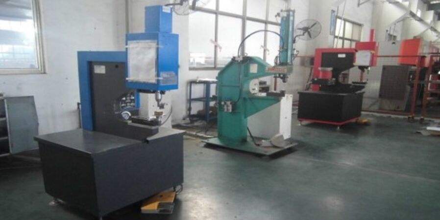 Buy China Wholesale Oem Machine Brackets - Custom Shape & Finishing ...