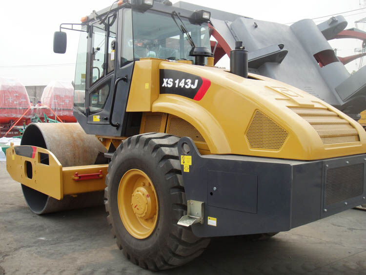 14tons Hydraulic Single Drum Vibratory Road Roller Xs142 Xs143 For Sale ...