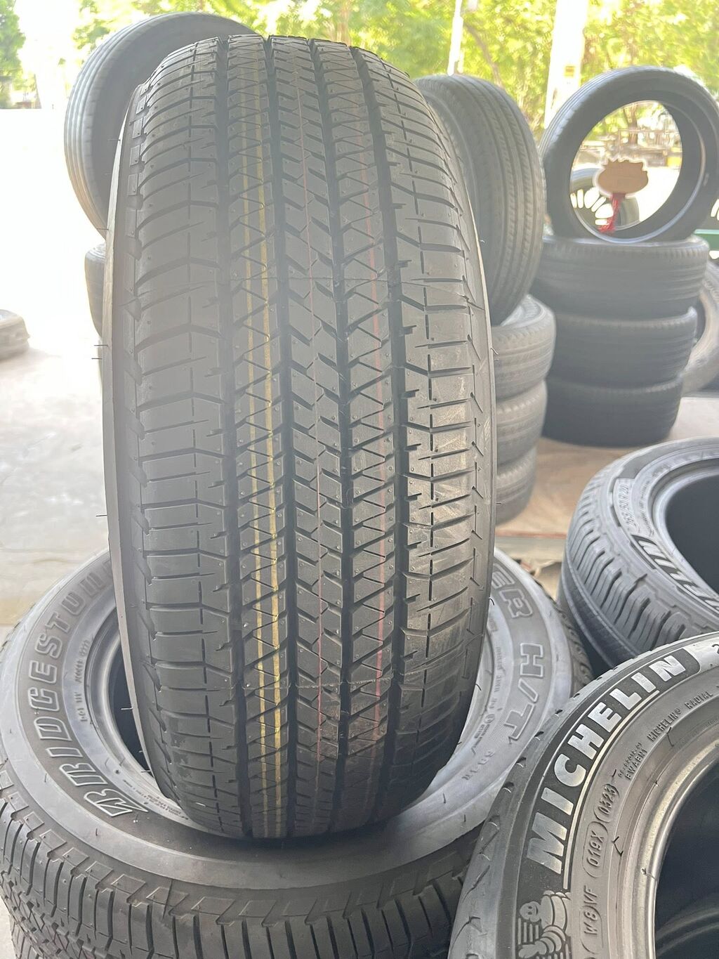 Bridgestone Dueler H/t D840 Premium Quality Heavy Duty Long Haul Radial ...