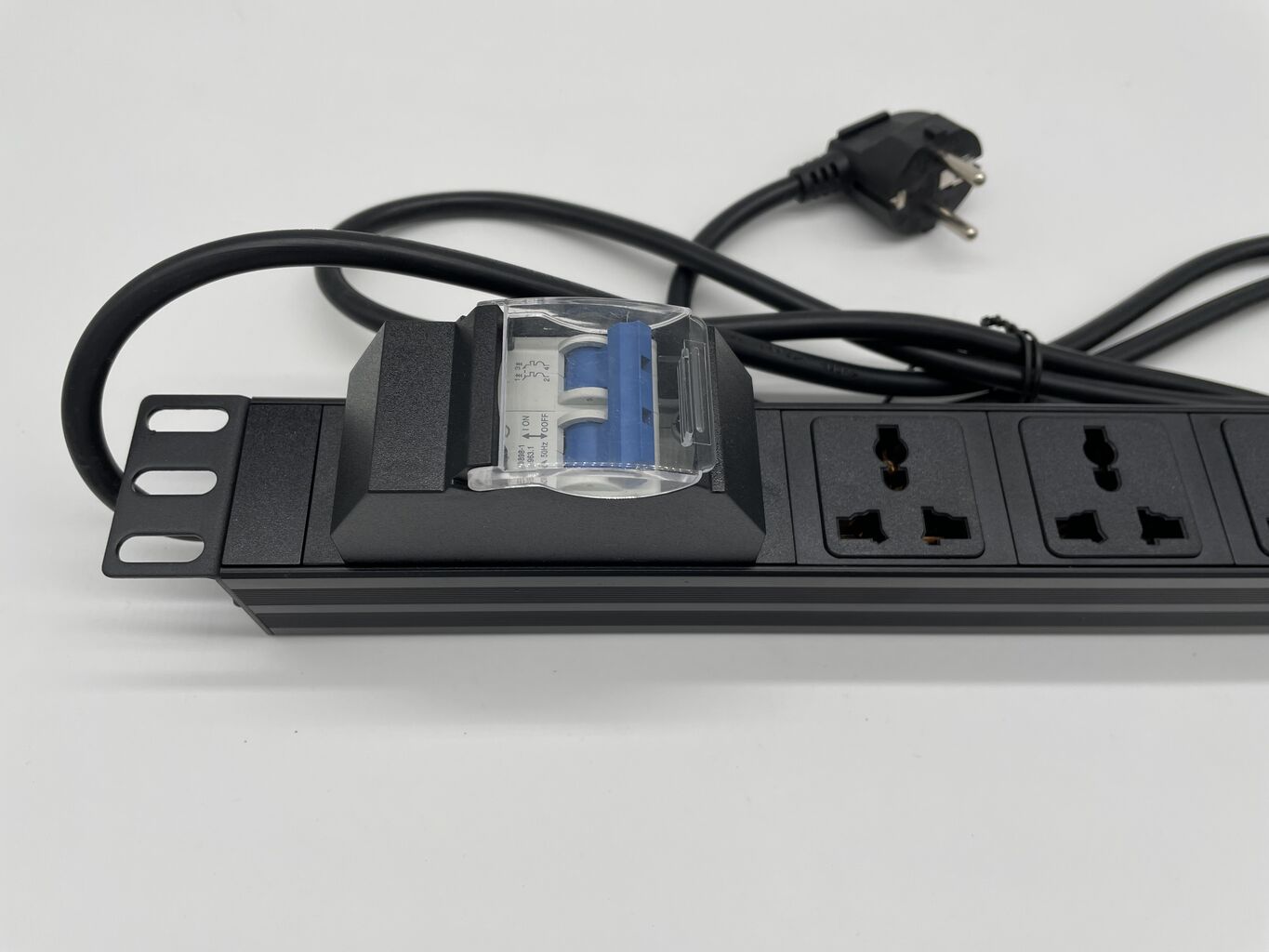 6 Ways Universal Type Pdu With 2p Circuit Breaker ,power Strip $7 ...