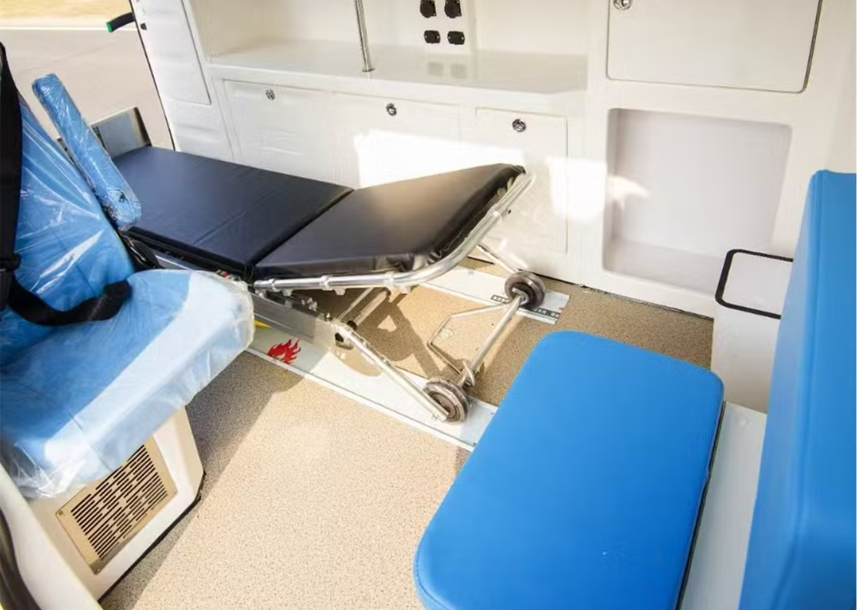 Customize Jmc Modern 4x2 Ambulance With Oxygen Supply, Defibrillator ...