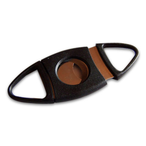 China Black plastic cigar cutter, made of carbon steel, with single ...