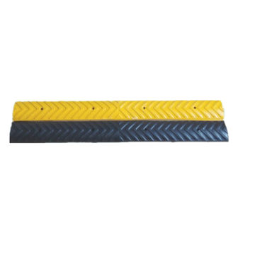 China Reflective rubber road hump plastic car ramps speed bump mini ...