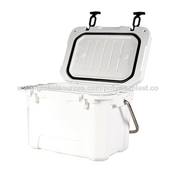 21 Quart personal cooler box with Roto-molded,seamless,one-piece ...