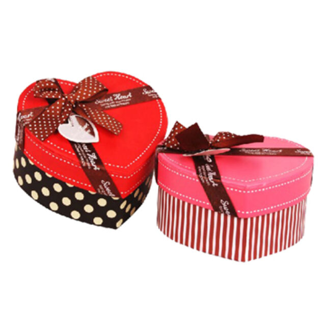 China 2-piece heart-shape rigid box with 4C printing, various sizes are ...
